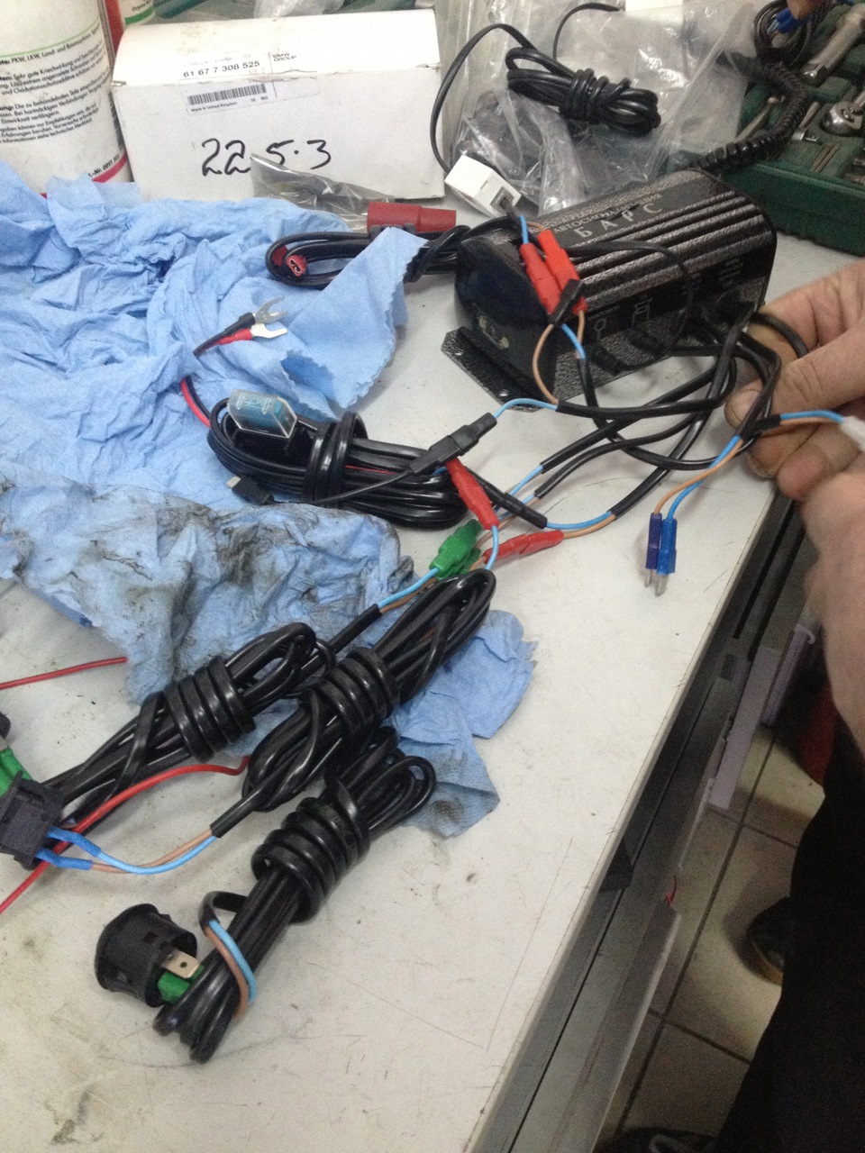 61677308525 Форсунка Л BMW | Запчасти на DRIVE2