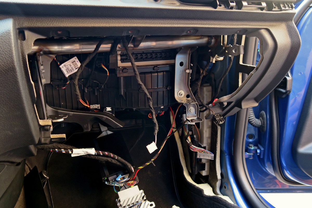 USB-разъем в перчаточном ящике — BMW 3 series (F30), 2 л, 2014 года ...