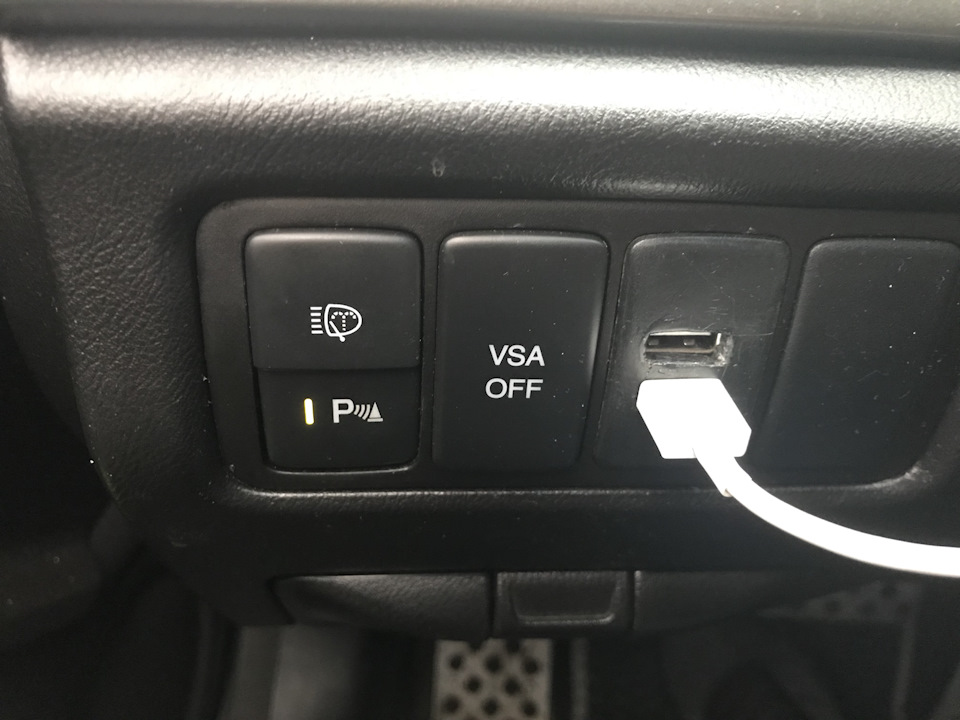 USB зарядка — Honda Accord (8G), 2,4 л, 2010 года | электроника | DRIVE2