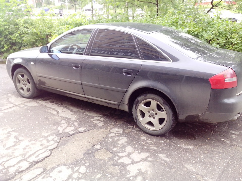 Поставил брызговики! — Audi A6 (C5), 2,4 л, 2001 года | аксессуары | DRIVE2
