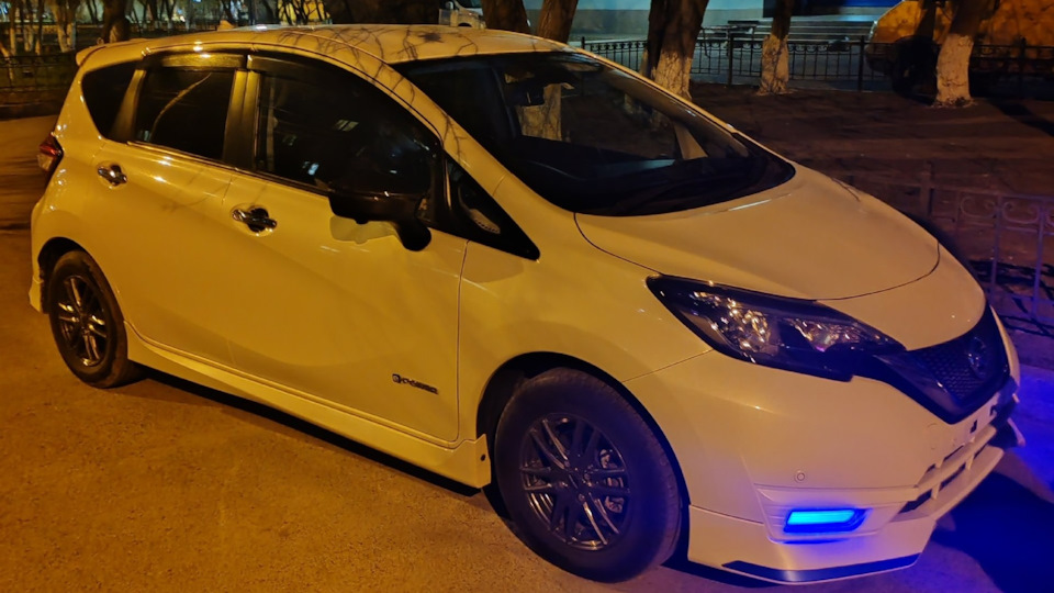 Nissan Note e-Power 1.2 гибридный 2017 | на DRIVE2