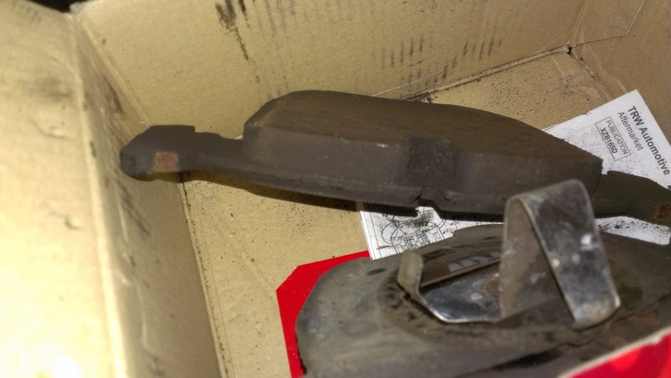 замена тормозов-шок от увиденного — BMW 5 series (E39), 3 л, 2001 года ...