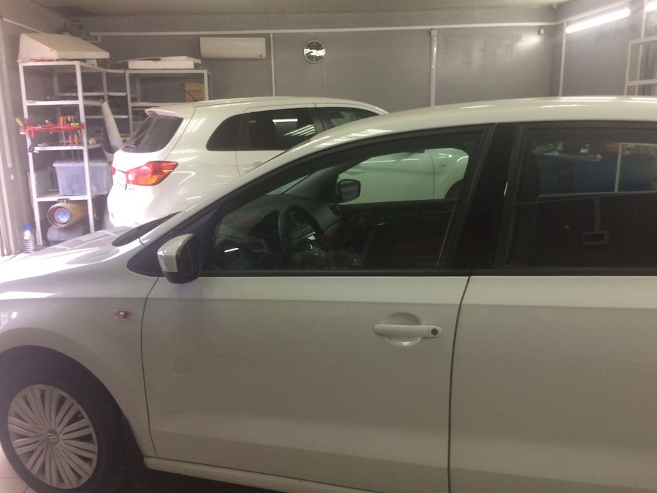 Головное устройство SWAT CHR 4100 в Volkswagen Polo — DRIVE2