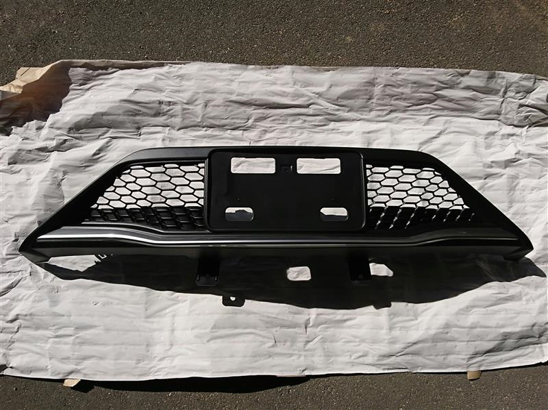 Решетка бамперная 'S' — Toyota Mark X (GRX130), 2,5 л, 2012 года ...