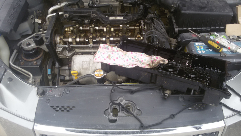 замена прокладки клапанной крышки. — KIA Rio (2G), 1,4 л, 2011 года ...