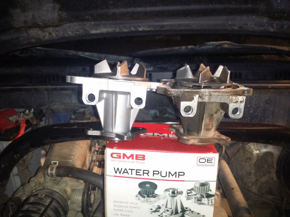 Замена помпы (половинки), чистка дроссельной заслонки — Suzuki Grand ...