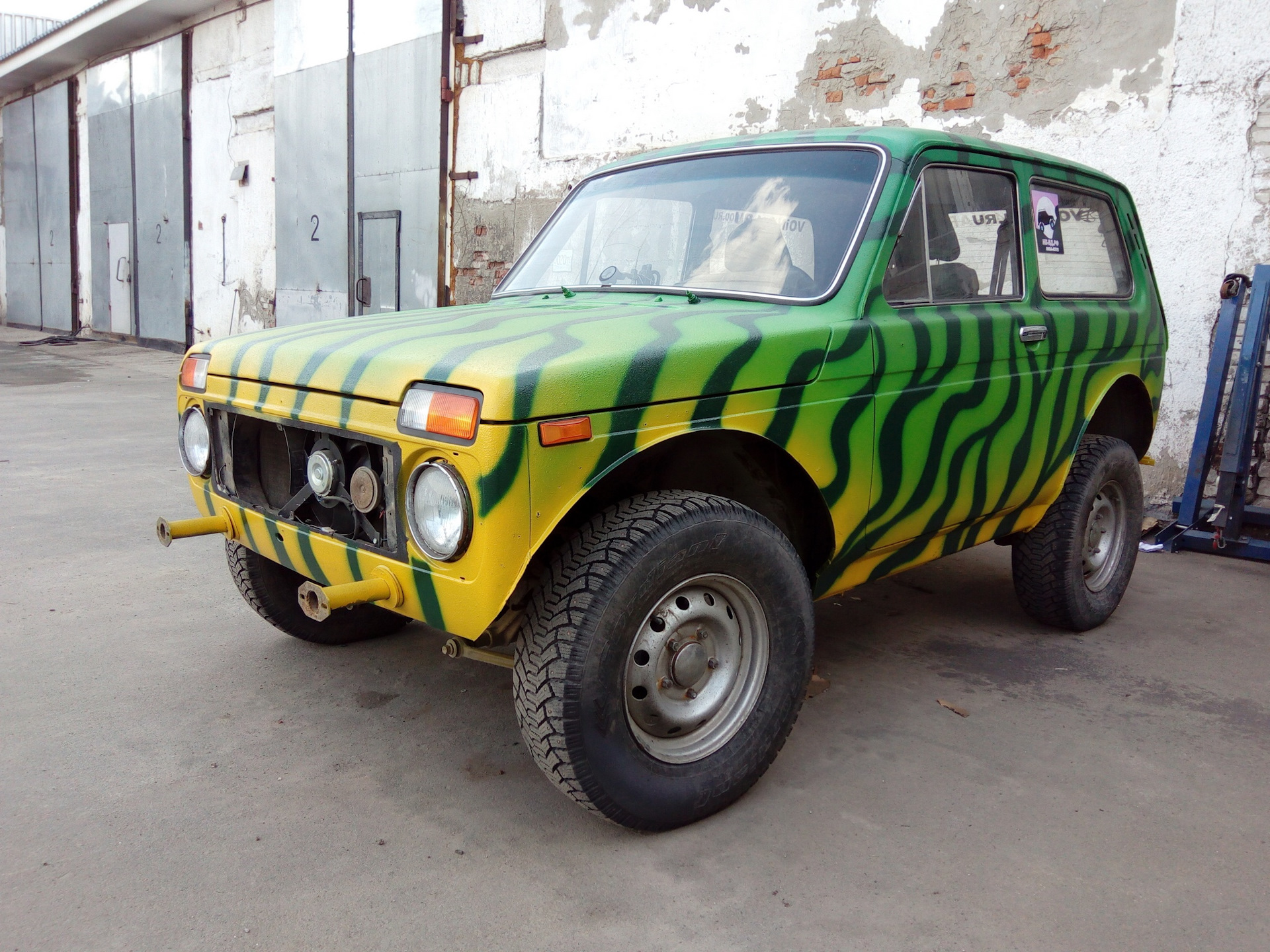 Свежий окрас Игуаны, РАПТОР в цвете. — Lada 4x4 3D, 1,7 л, 1996 года ...