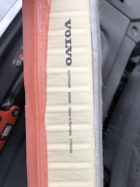 31370085 Воздухозаборник Volvo | Запчасти на DRIVE2