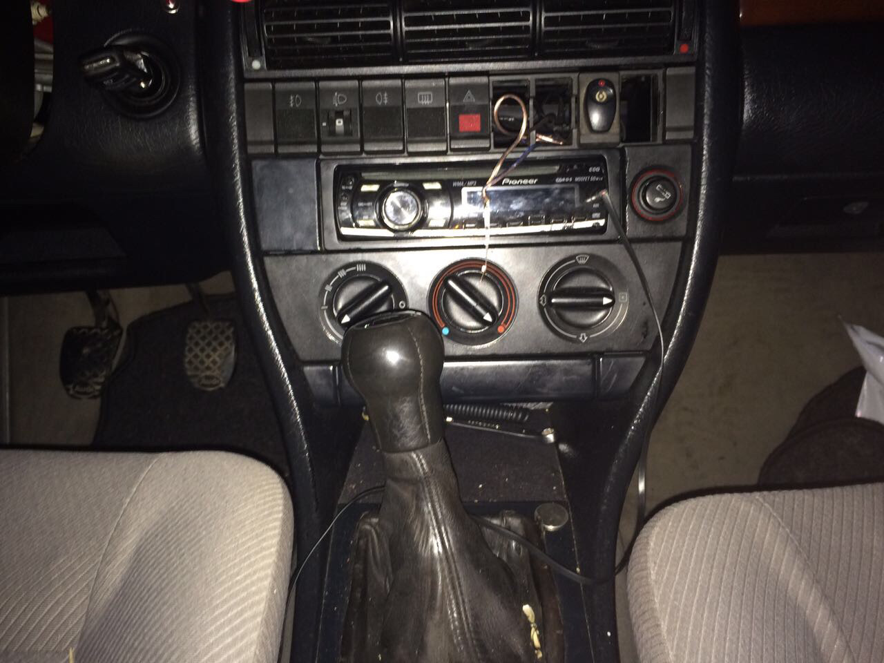 Меняться ? Sony VS Pioneer — Audi 100 (C4), 2 л, 1994 года | запчасти ...