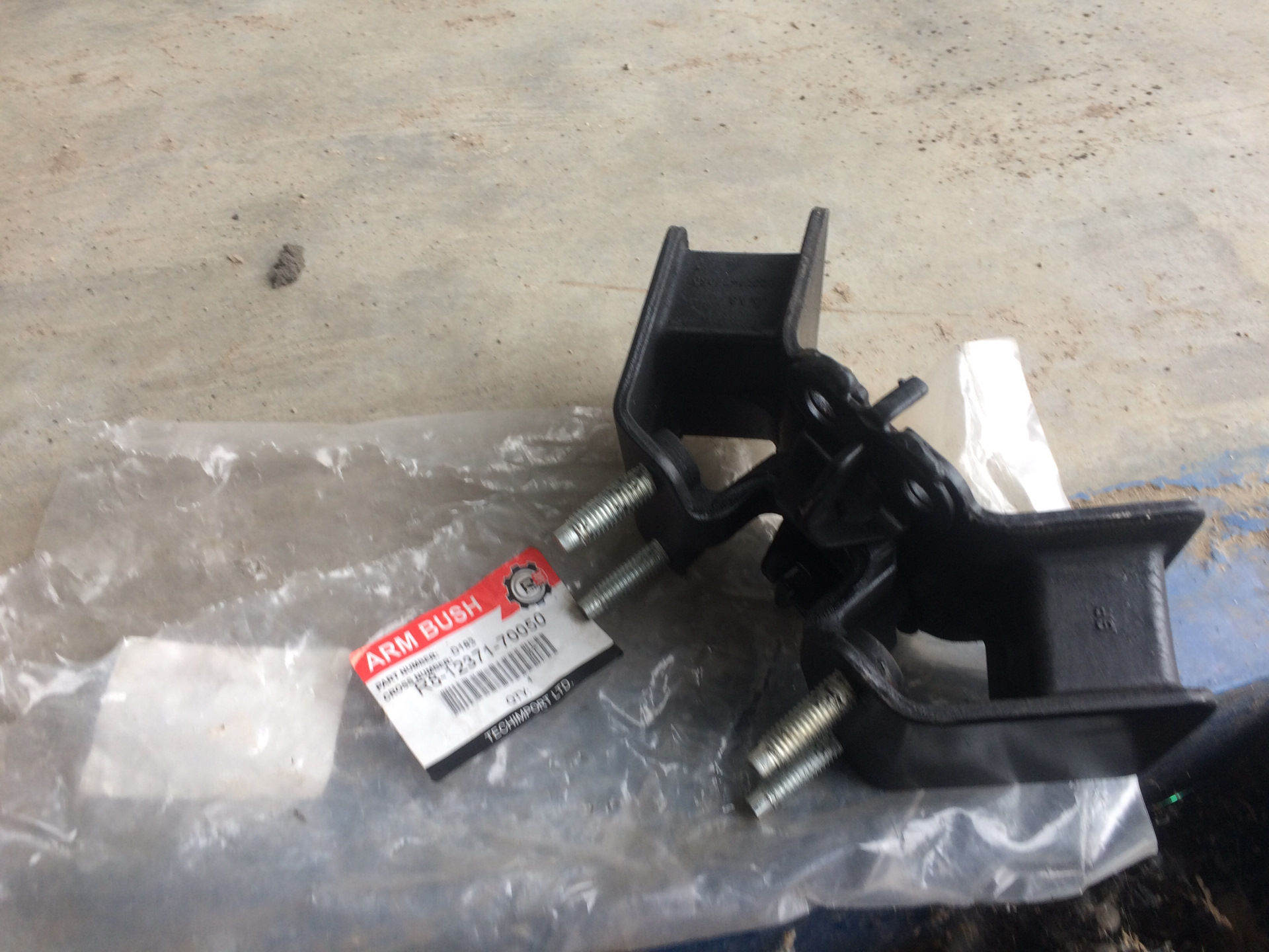 Замена Подушки АКПП — Toyota Cresta (90), 2,5 л, 1993 года | визит на ...