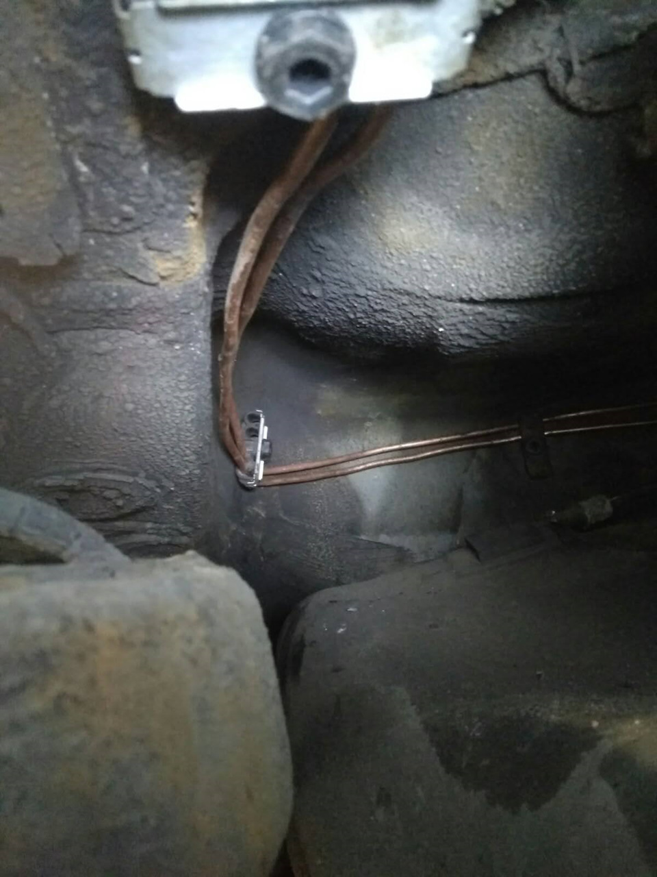 #87 Тормоза. Замена тормозных трубок задней магистрали — BMW 3 series ...