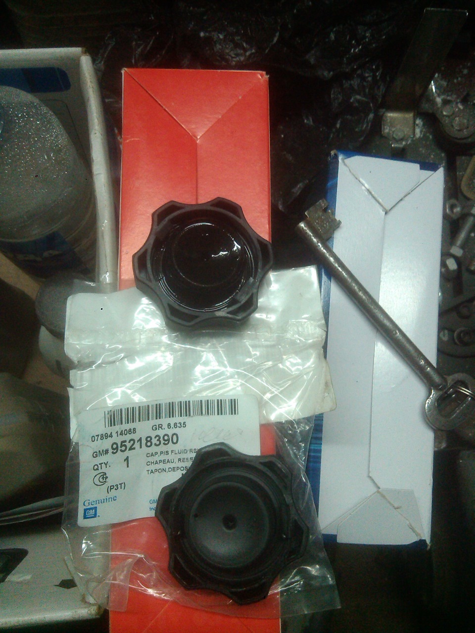 95218390 Крышка бачка ГУР GM | Запчасти на DRIVE2