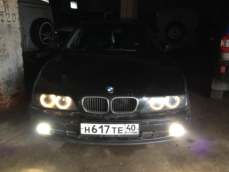 новые лампочки в противотуманные фары — BMW 5 series (E39), 2,2 л, 2000 ...