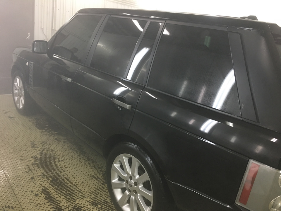 Черный квадрат Малевича) — Land Rover Range Rover (3G), 4,2 л, 2009 ...
