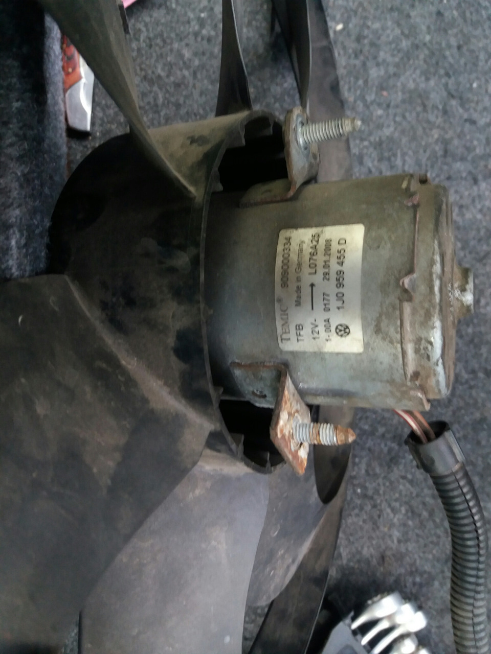 1J0959455D Электродвигатель, вентилятор радиатора VAG | Запчасти на DRIVE2