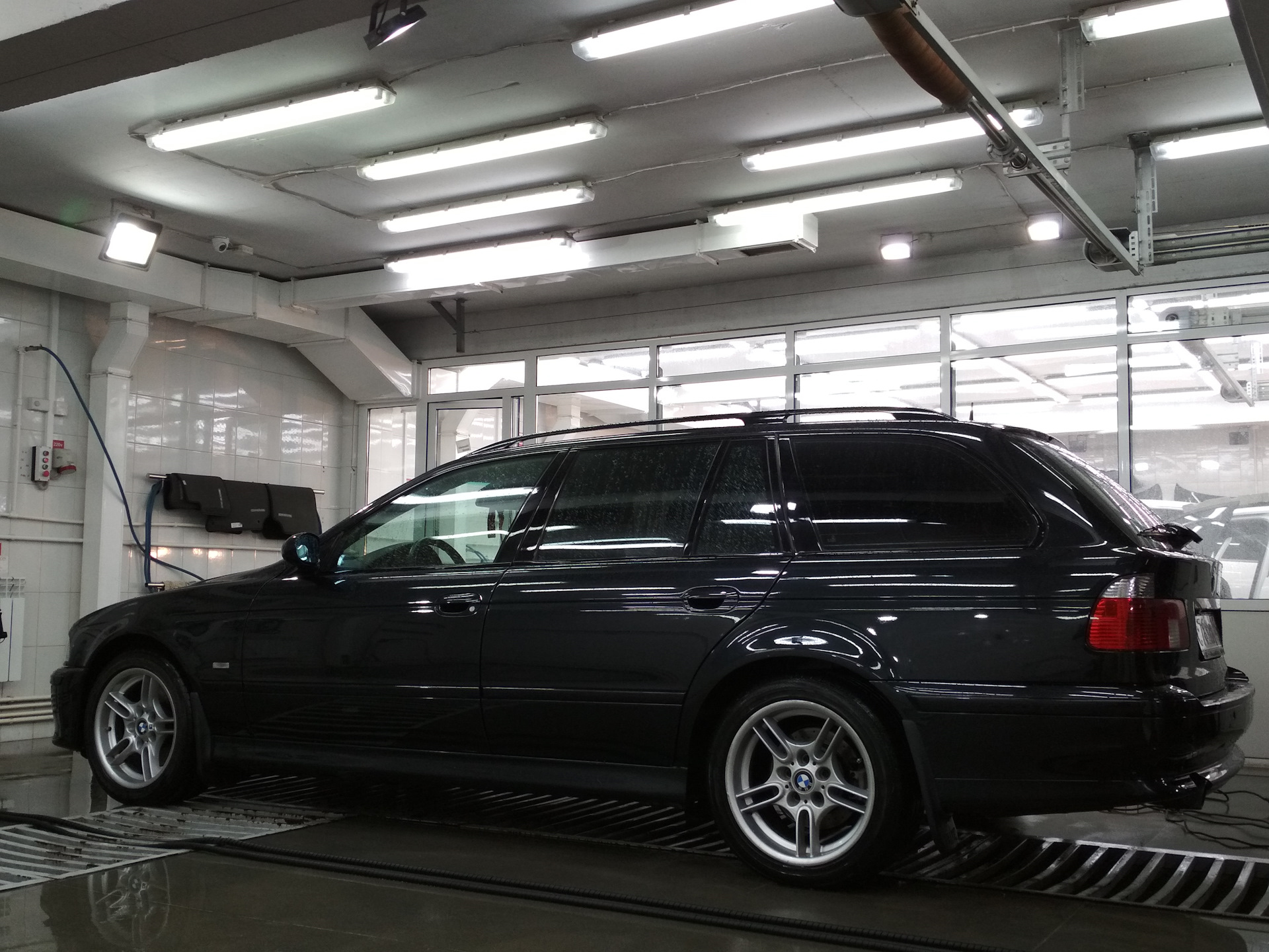 Запись, 16 июля 2017 — BMW 5 series Touring (E39), 4,4 л, 2001 года | мойка | DRIVE2