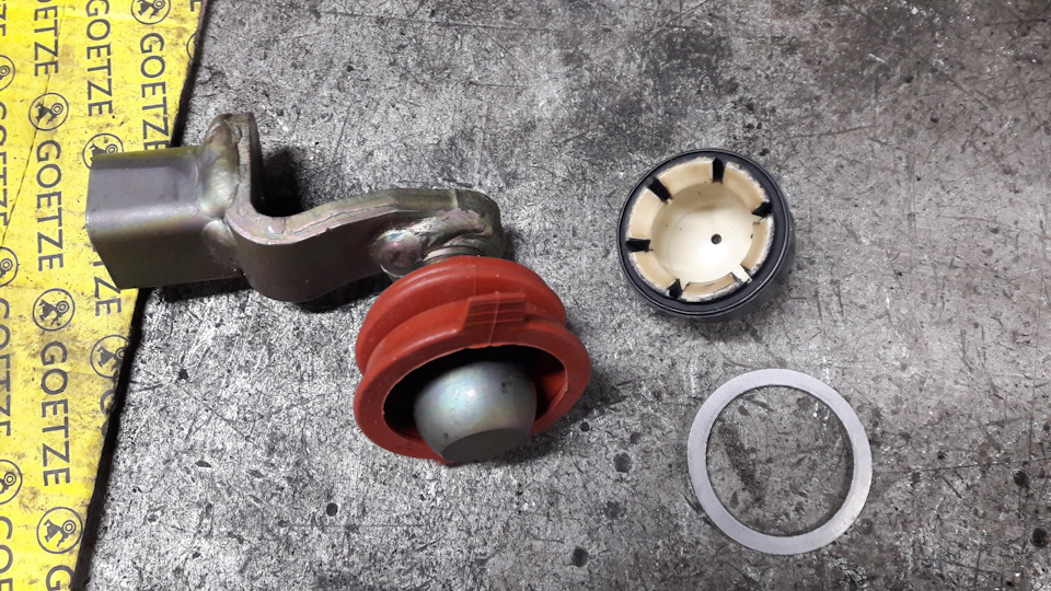 8E0798151B Комплект втулок рыча VAG | Запчасти на DRIVE2