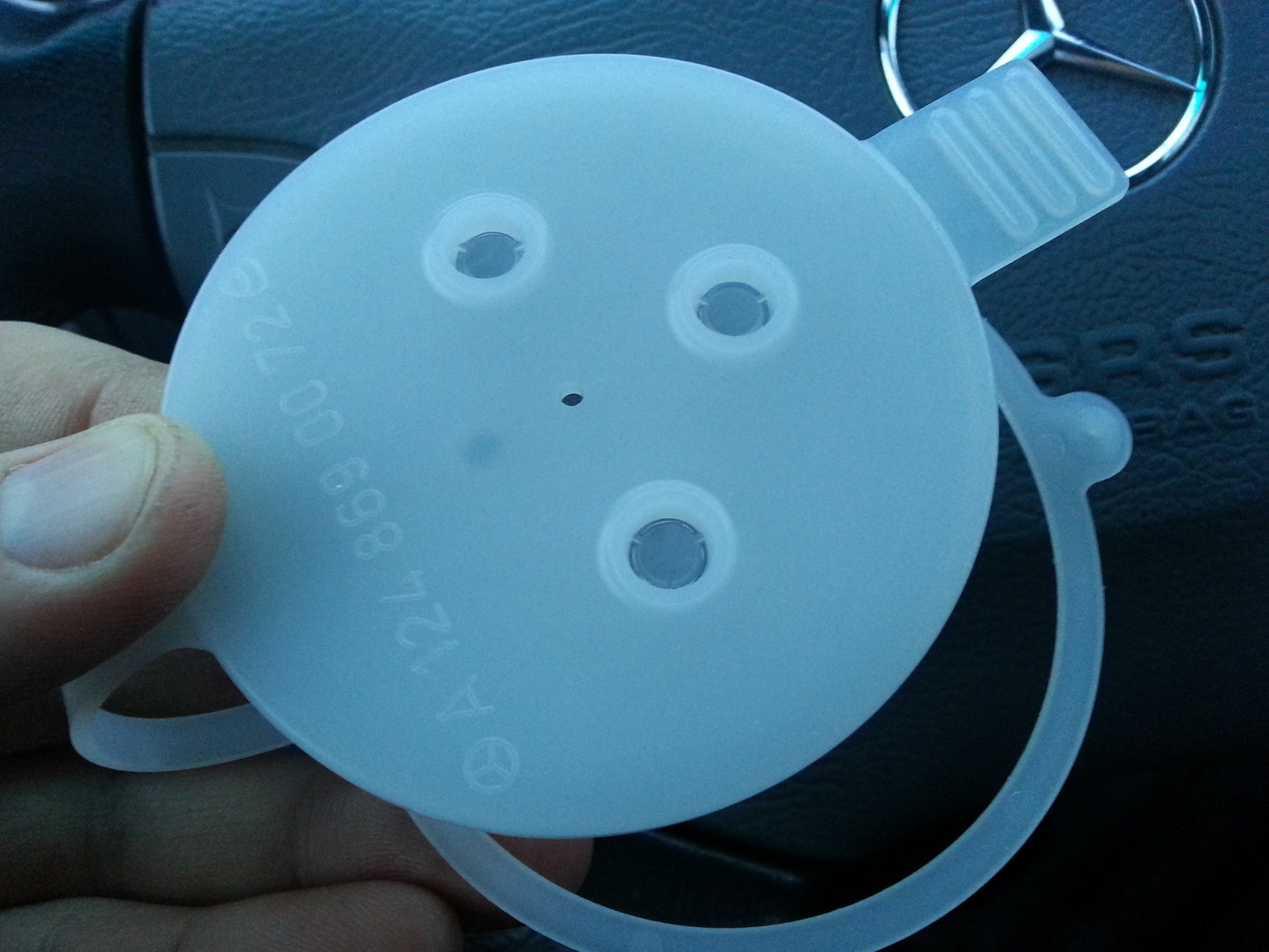 Крышка бачка омывайки — Mercedes-Benz Vito (1G), 2,2 л, 2002 года ...