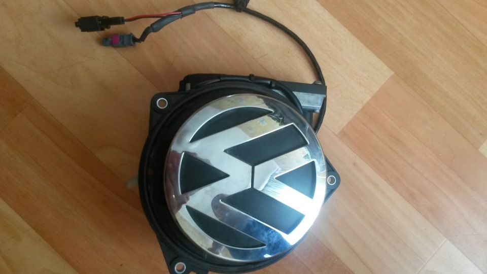 Установка камеры заднего вида с траекторией от Passat CC — Volkswagen ...