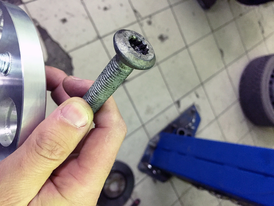 WHT000237 Болт (12x1,5x45) / AUDI, SKODA, SEAT, VW VAG | Запчасти на DRIVE2