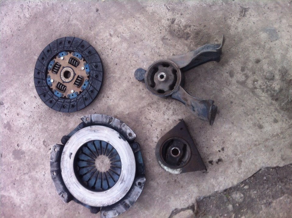 снял коробку — Mitsubishi Lancer IX, 1,6 л, 2007 года | плановое ТО ...