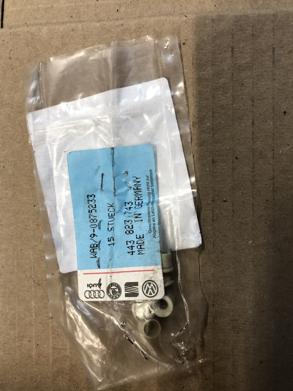 443823743 Пистоны стопоры крепёж VAG | Запчасти на DRIVE2