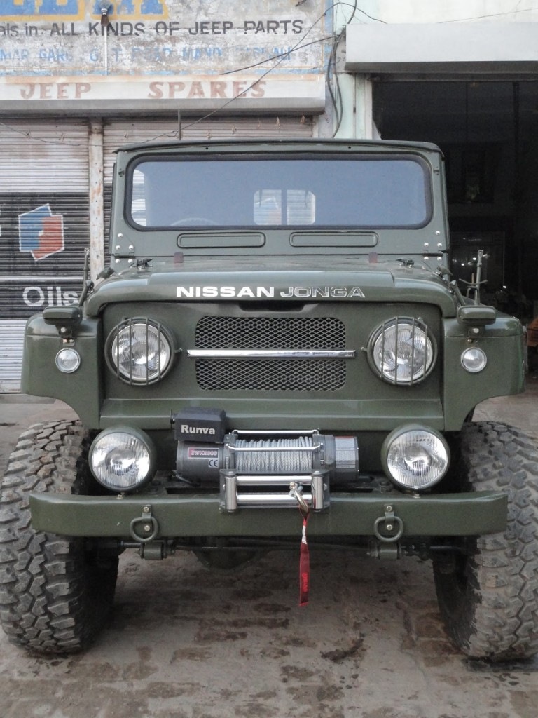 Jonga P60 (1969–1999, в Индии) — Nissan Patrol (Y60), 3,3 л, 1987 года ...