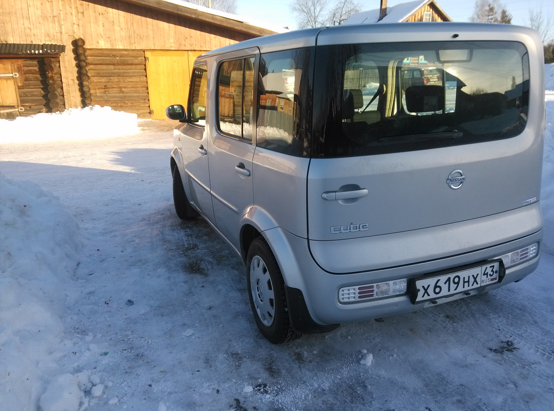 Ёще одна положительная сторона Ниссан куб — Nissan Cube II, 1,5 л, 2007 ...