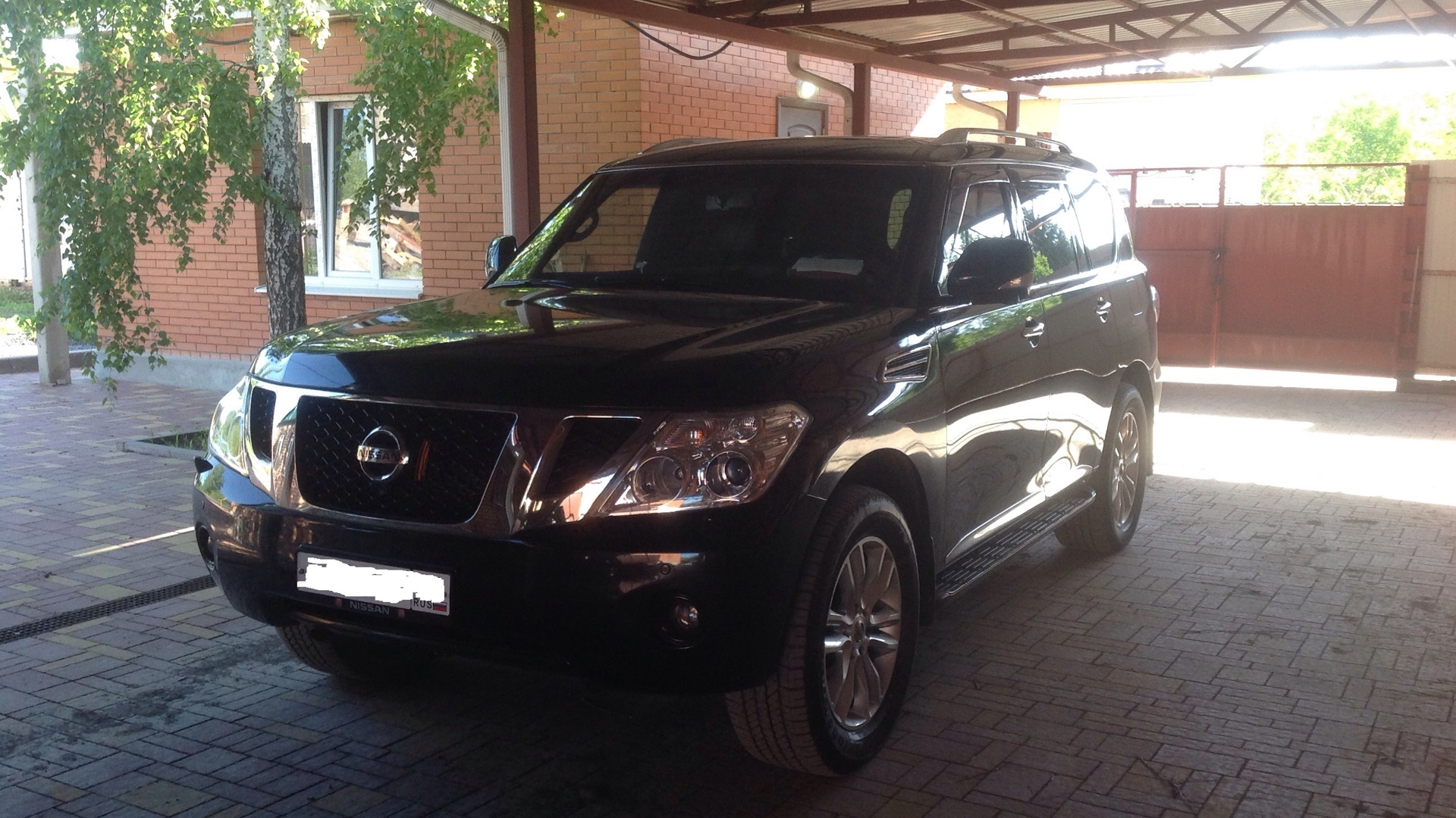 Nissan Patrol (Y62) 5.6 бензиновый 2014 | Лакированный Паровоз на DRIVE2