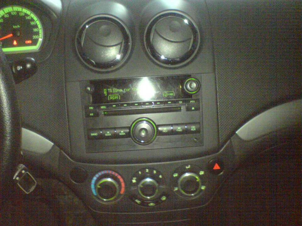 штатная магнитола-красота требует жертв — Chevrolet Aveo Sedan (1G), 1 ...