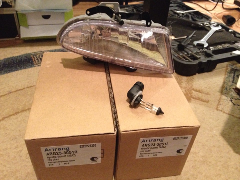 9220225300 Фара противотуманная правая (new) KIA HYUNDAI | Запчасти на ...