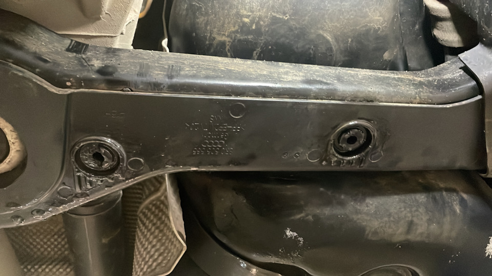 Замена сайленблока заднего редуктора Porsche Macan — DRIVE2