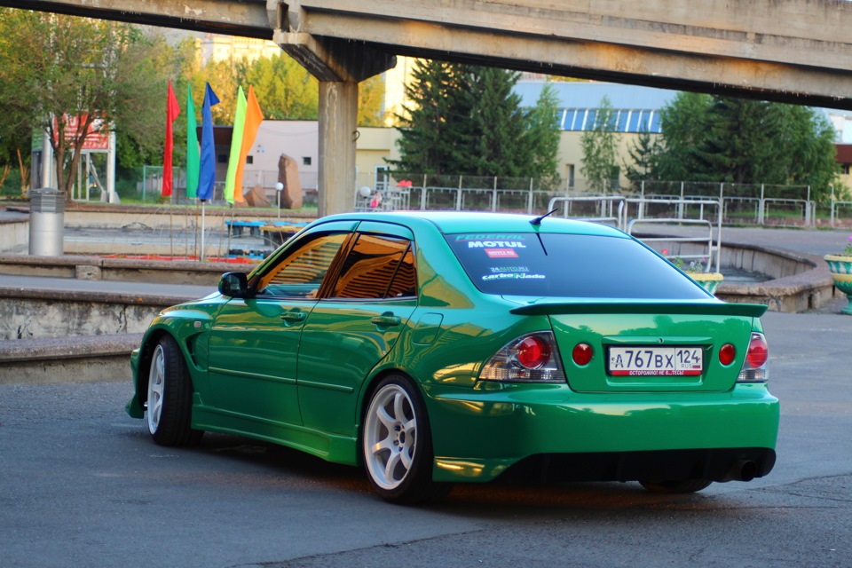 Немного новых фото — Toyota Altezza, 3 л, 1998 года | фотография | DRIVE2