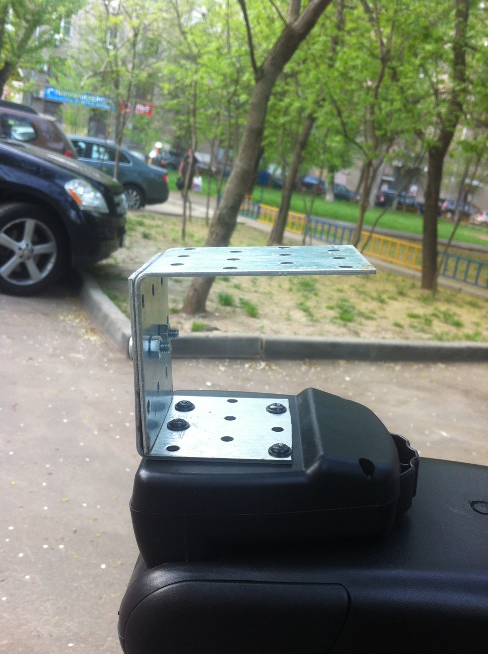 Подлокотник — Chevrolet Cruze (1G), 1,6 л, 2011 года | аксессуары | DRIVE2
