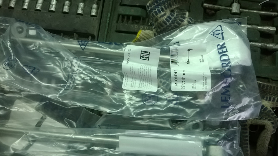 2677401 Тяга (стойка) стабилизатора LEMFORDER | Запчасти на DRIVE2