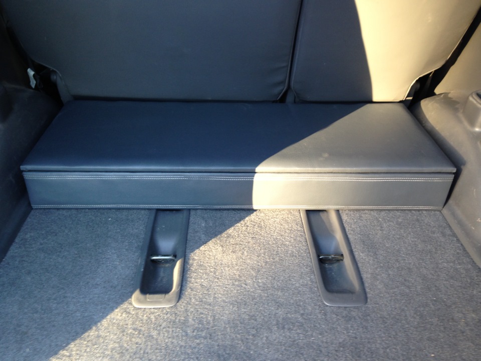 Короб под усилки — Toyota Land Cruiser Prado 120-series, 4 л, 2006 года ...