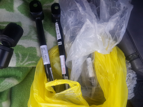 4871048050 Сайлетблок заднего поперечного рычага TOYOTA HARRIER 97-12 ...