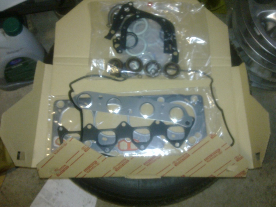 Вот и затарился запчястями и жидкостями))) — Toyota Carina E, 1,6 л ...