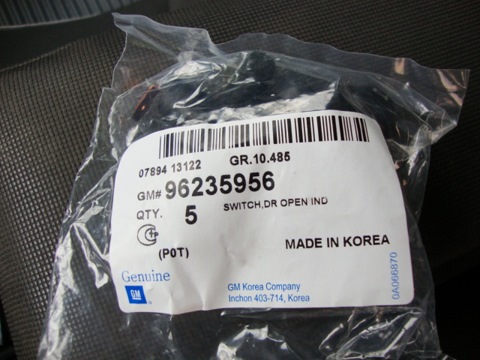 96235956 Концевой выключатель двери / Chevrolet 97~ GM | Запчасти на DRIVE2