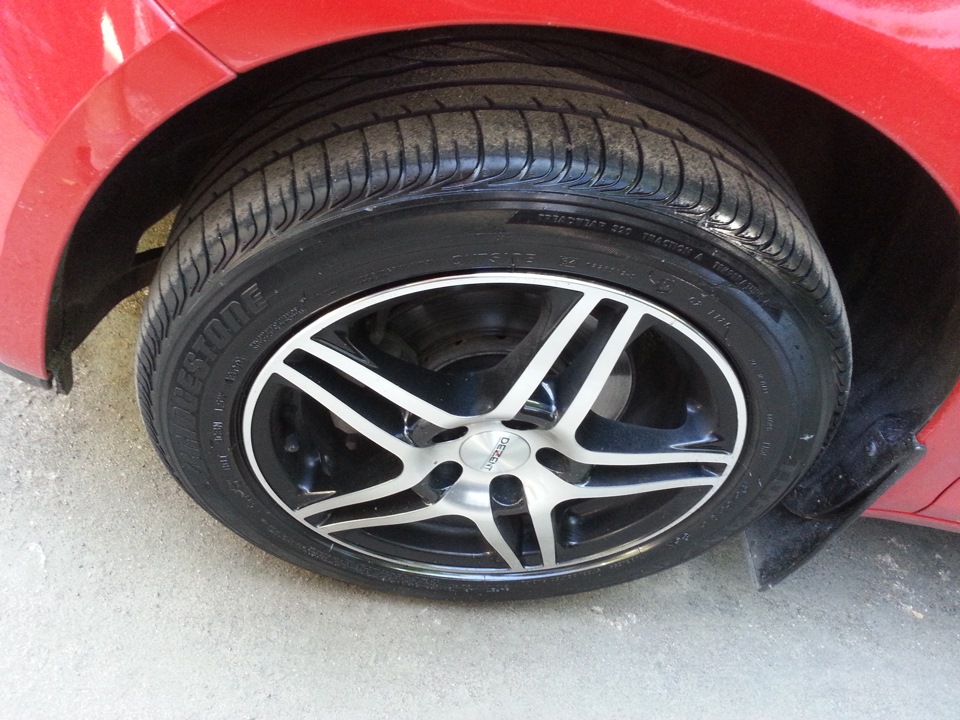 Уплотнитель капота — Skoda Fabia Mk2, 1,2 л, 2009 года | аксессуары ...