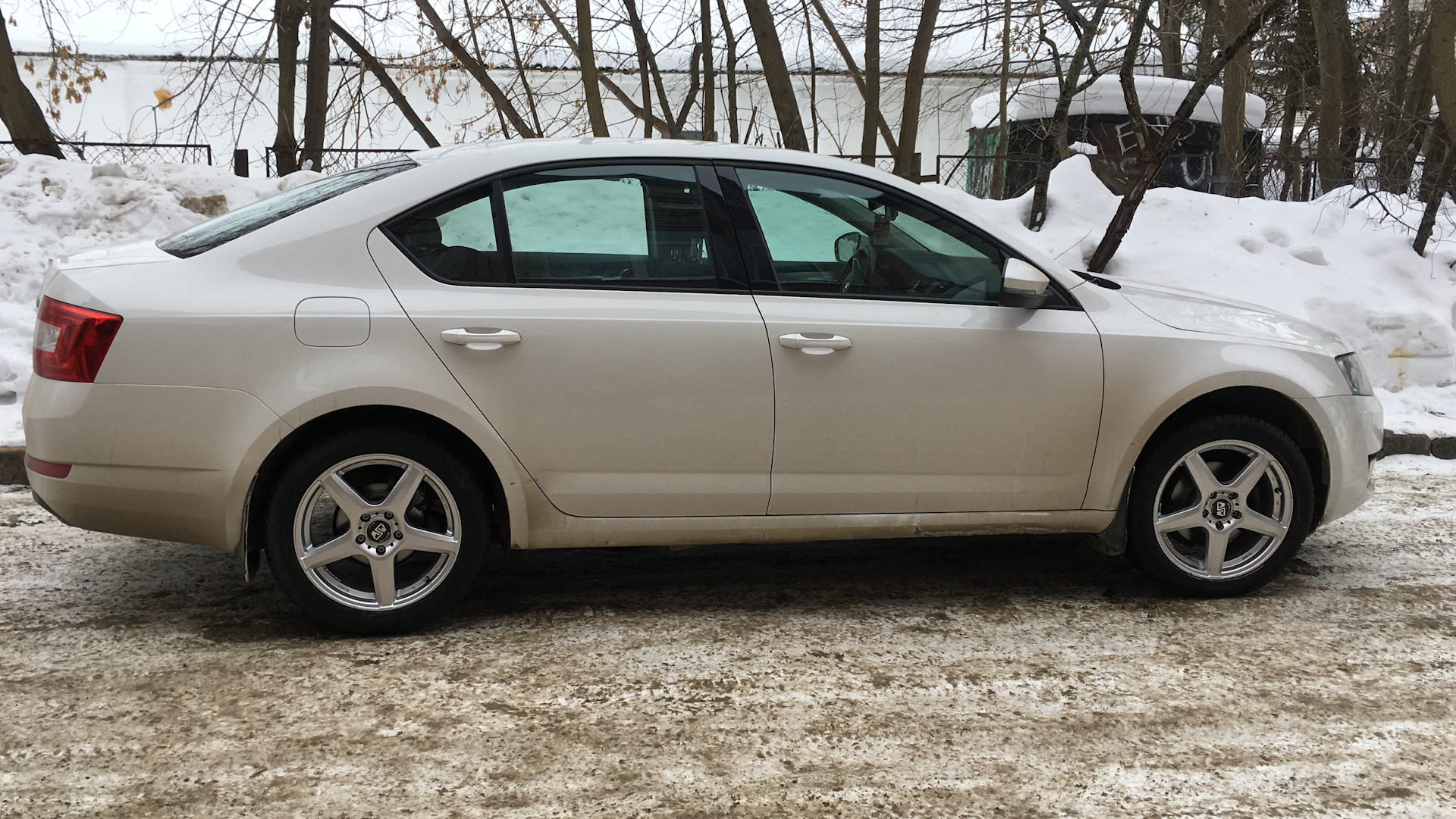 Вымутил MSW type 14 в размере 17*7 — Skoda Octavia A7 Mk3, 1,2 л, 2013 ...