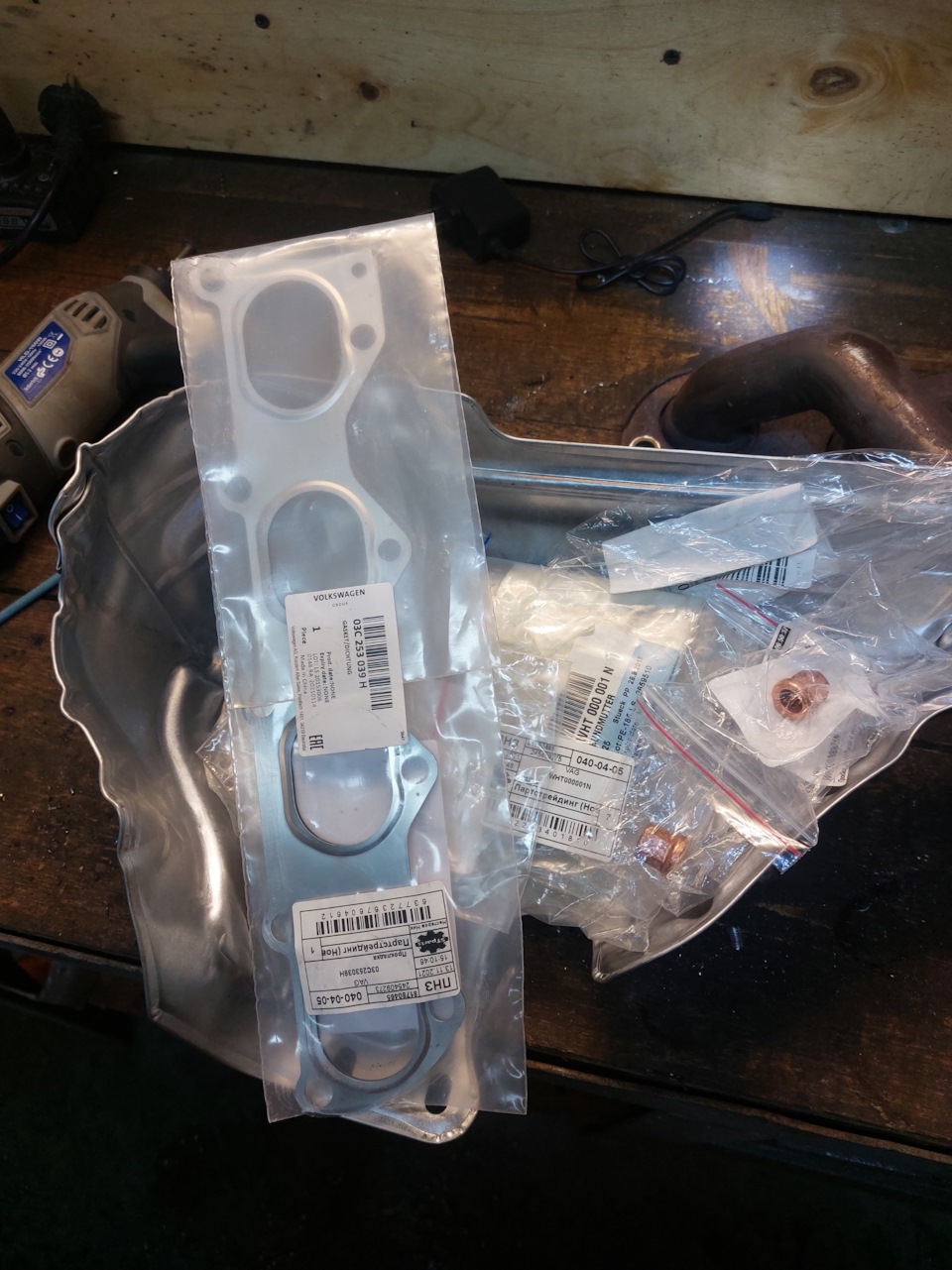 Старый новый выпускной коллектор — Skoda Fabia Mk2, 1,6 л, 2011 года ...