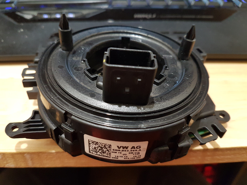 5Q0953569A Шлейф ленточный подрулевой комбинации VAG | Запчасти на DRIVE2