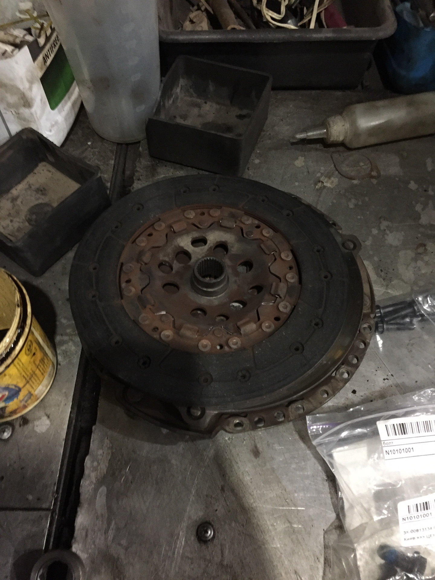 Сцепление ч2 — Skoda Octavia RS A4 Mk1, 1,8 л, 2001 года | своими ...