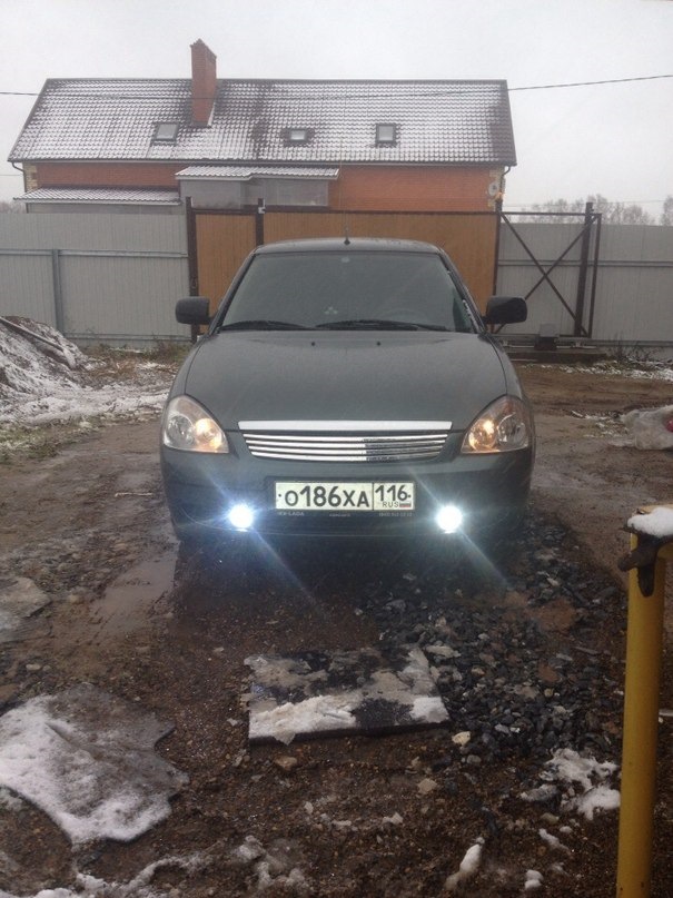 Туманки, ксенон 5000К — Lada Приора хэтчбек, 1,6 л, 2011 года | тюнинг ...