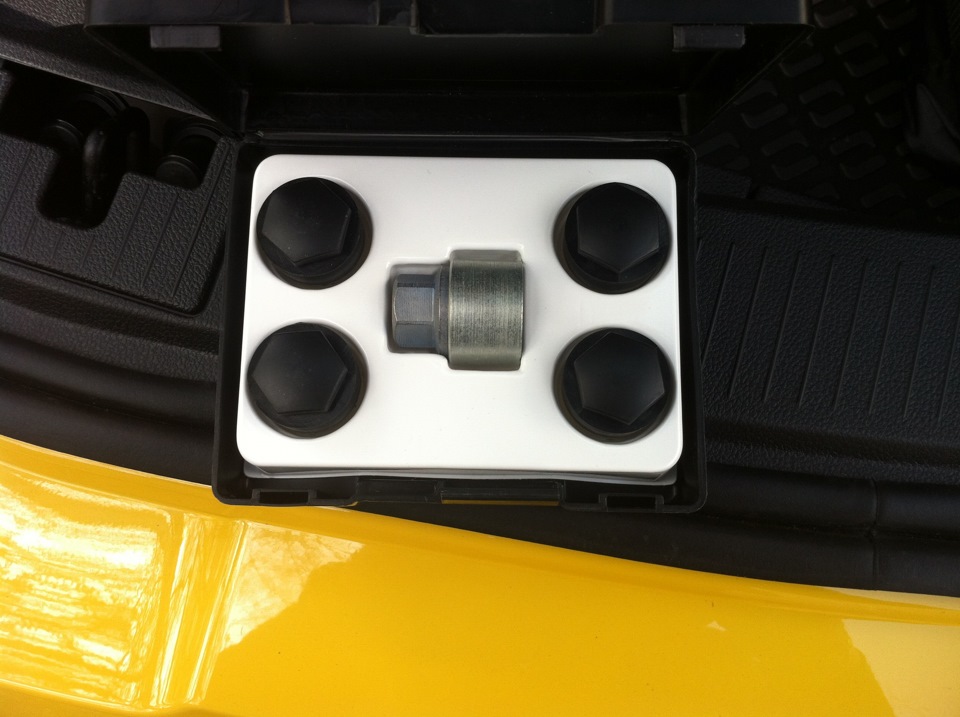 Ништяки — Opel Astra J GTC, 1,4 л, 2013 года | аксессуары | DRIVE2