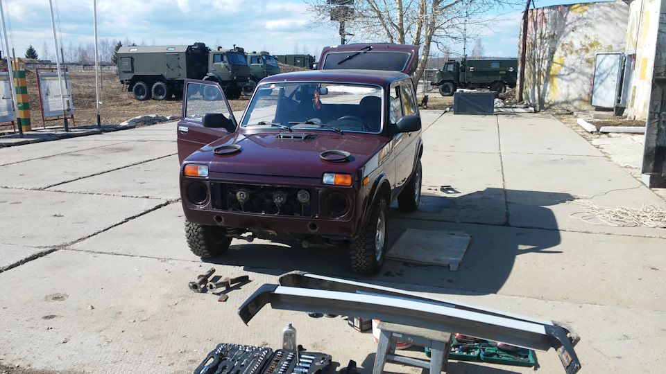 Обзор за 1.5 года эксплуатации. Подкрашиваем "Губки" — Lada 4x4 3D, 1,7 ...