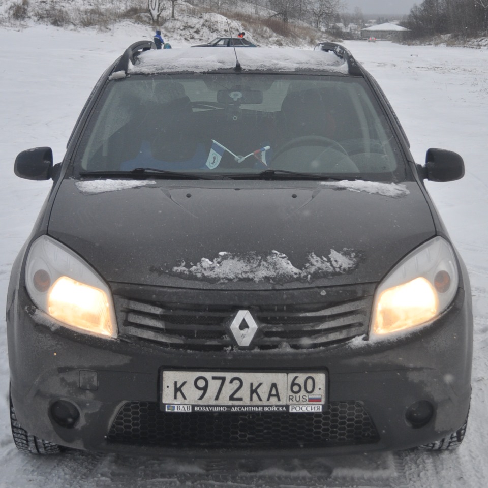 Рейлинги — Renault Sandero 1G, 1,4 л, 2012 года | стайлинг | DRIVE2