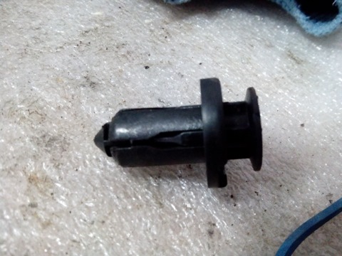 0155309241 Клипса пластиковая NISSAN INFINITI | Запчасти на DRIVE2