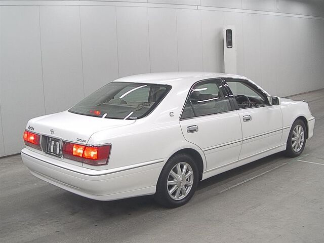 Toyota Crown JZS175 Royal Saloon Premium, ожидаем во Владивостоке 20.01 ...